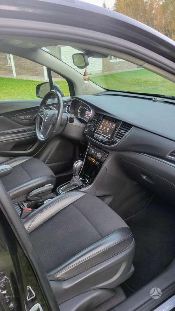 Black Buick Encore 2022 in Vilnius, with an engine capacity of 1.40 L and mileage of 41 thousand km for 13500 €, photo 11 on AUTOMOTO.COM.LV