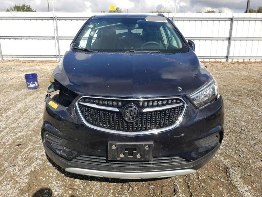 Black Buick Encore 2022 in Siauliai, with an engine capacity of 1.40 L and mileage of 49 thousand km for 7500 €, photo 2 on AUTOMOTO.COM.LV