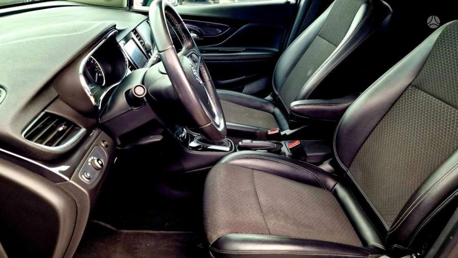 Melns Buick Encore 2022 Kretinga, ar dzinēja tilpumu 1.40 L un nobraukumu 64 tūkst. km par 11499 €, foto 20 vietnē AUTOMOTO.COM.LV