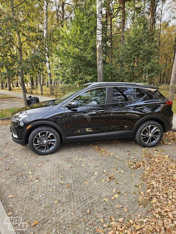 Black Buick Encore 2022 in Mazeikiai, with an engine capacity of 1.20 L and mileage of 87 thousand km for 15450 €, photo 4 on AUTOMOTO.COM.LV