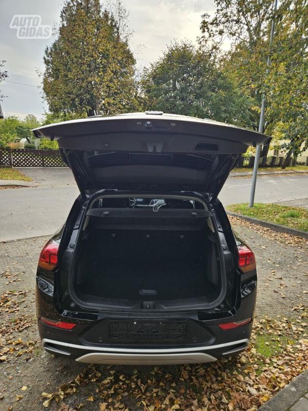 Black Buick Encore 2022 in Mazeikiai, with an engine capacity of 1.20 L and mileage of 87 thousand km for 15450 €, photo 8 on AUTOMOTO.COM.LV