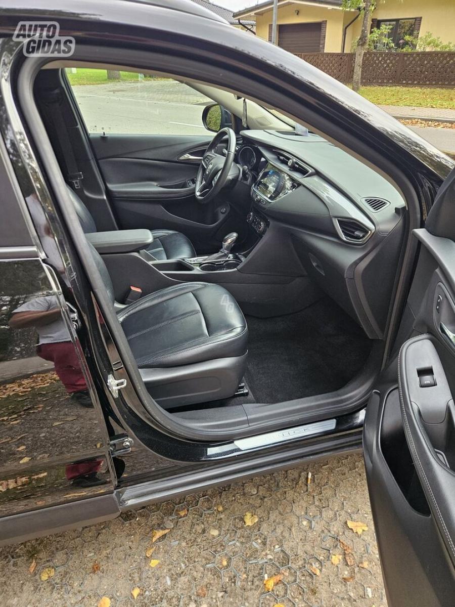 Black Buick Encore 2022 in Mazeikiai, with an engine capacity of 1.20 L and mileage of 87 thousand km for 15450 €, photo 16 on AUTOMOTO.COM.LV