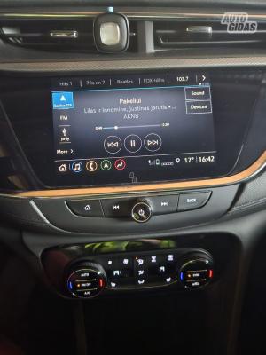 Black Buick Encore 2022 in Mazeikiai, with an engine capacity of 1.20 L and mileage of 87 thousand km for 15450 €, photo 25 on AUTOMOTO.COM.LV