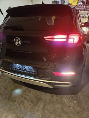 Black Buick Encore 2022 in Mazeikiai, with an engine capacity of 1.20 L and mileage of 87 thousand km for 15450 €, photo 30 on AUTOMOTO.COM.LV