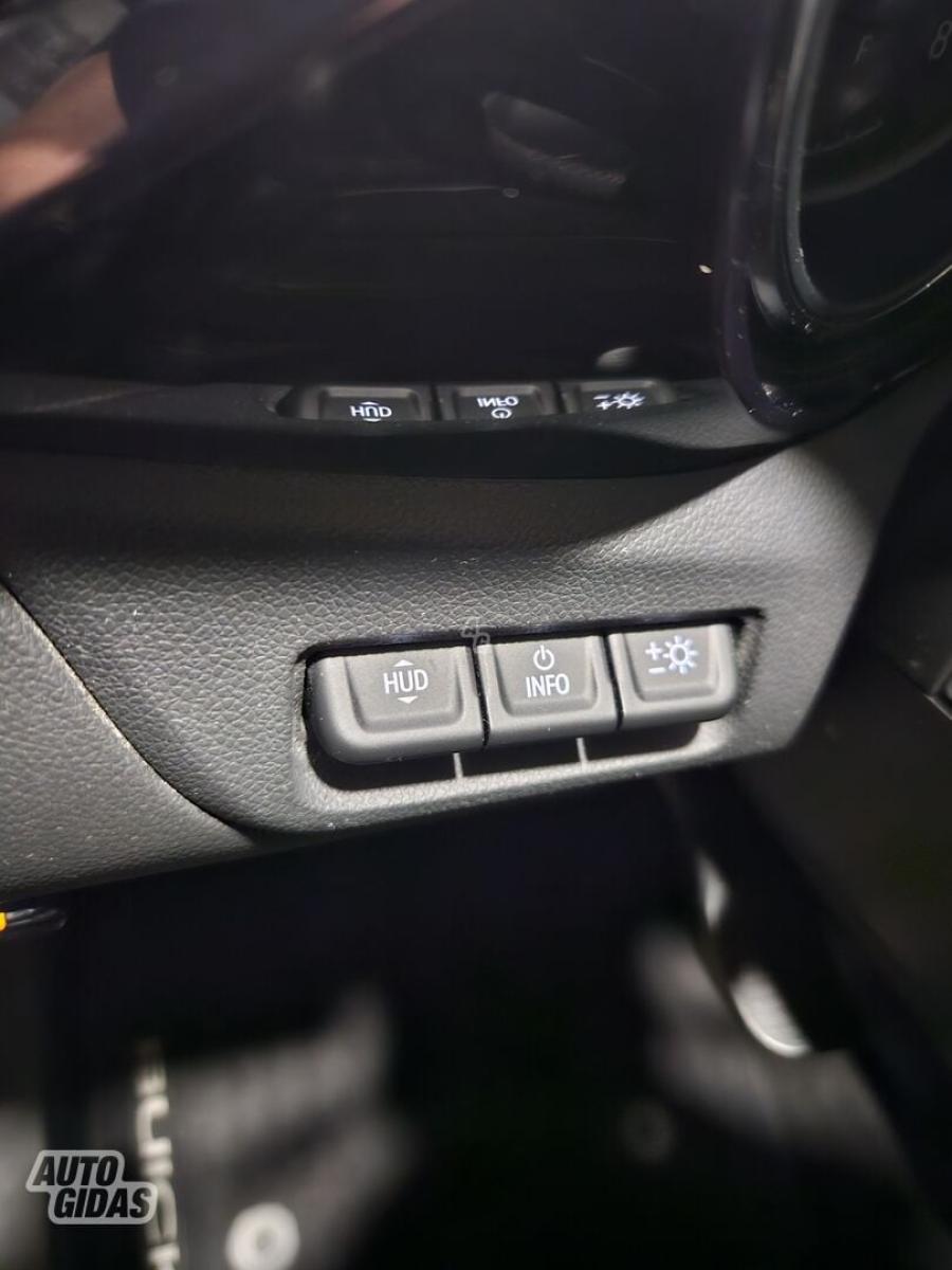 Black Buick Encore 2022 in Mazeikiai, with an engine capacity of 1.20 L and mileage of 87 thousand km for 15450 €, photo 33 on AUTOMOTO.COM.LV