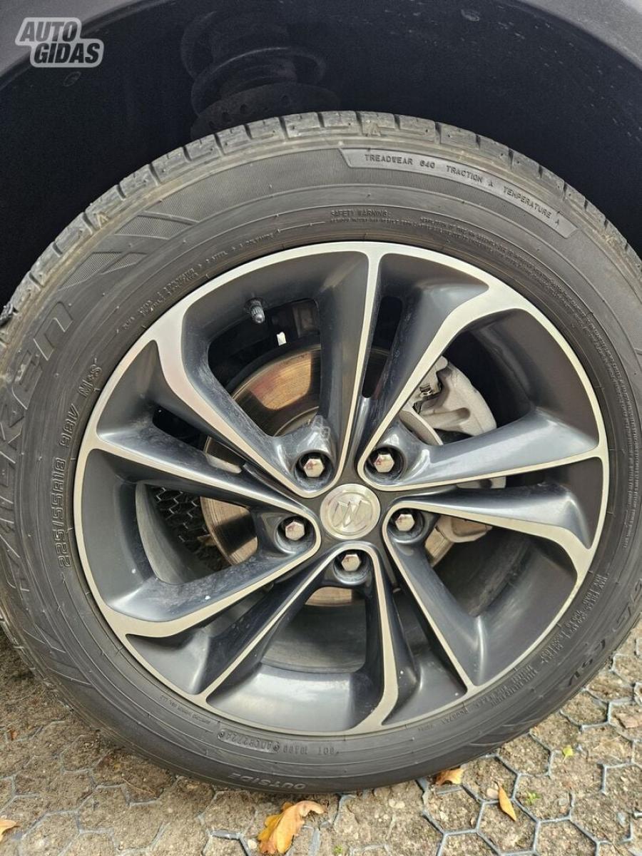 Black Buick Encore 2022 in Mazeikiai, with an engine capacity of 1.20 L and mileage of 87 thousand km for 15450 €, photo 35 on AUTOMOTO.COM.LV