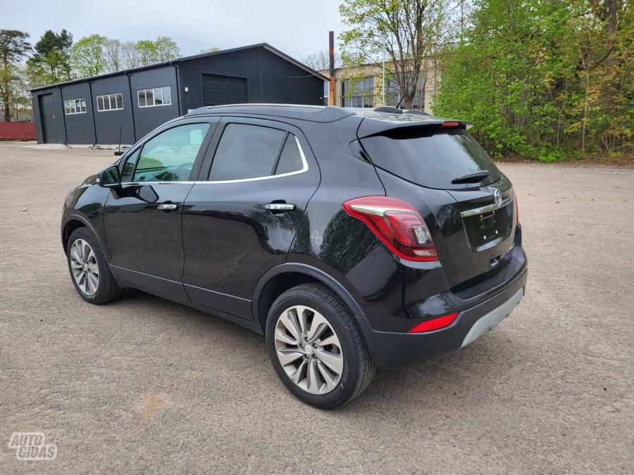 Black Buick Encore 2019 in Siauliai, with an engine capacity of 1.40 L and mileage of 103 thousand km for 8750 €, photo 4 on AUTOMOTO.COM.LV
