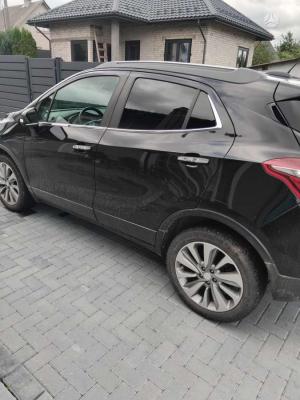Melns Buick Encore 2019 Viļņa, ar dzinēja tilpumu 1.36 L un nobraukumu 89 tūkst. km par 9500 €, foto 5 vietnē AUTOMOTO.COM.LV