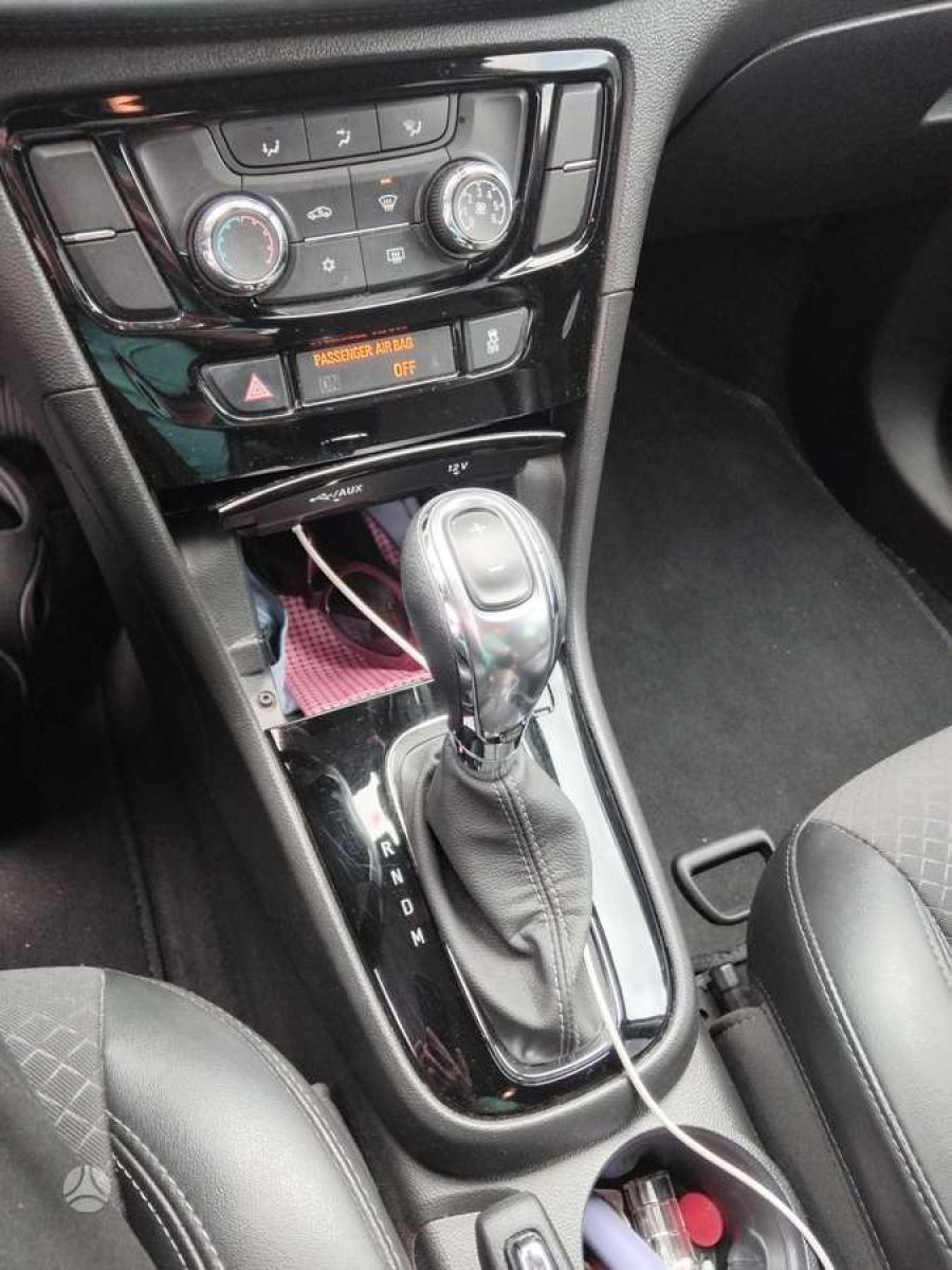 Melns Buick Encore 2019 Viļņa, ar dzinēja tilpumu 1.36 L un nobraukumu 89 tūkst. km par 9500 €, foto 12 vietnē AUTOMOTO.COM.LV