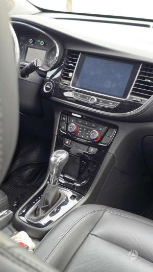 Blue Buick Encore 2017 in Klaipeda, with an engine capacity of 1.36 L and mileage of 87 thousand km for 9500 €, photo 16 on AUTOMOTO.COM.LV
