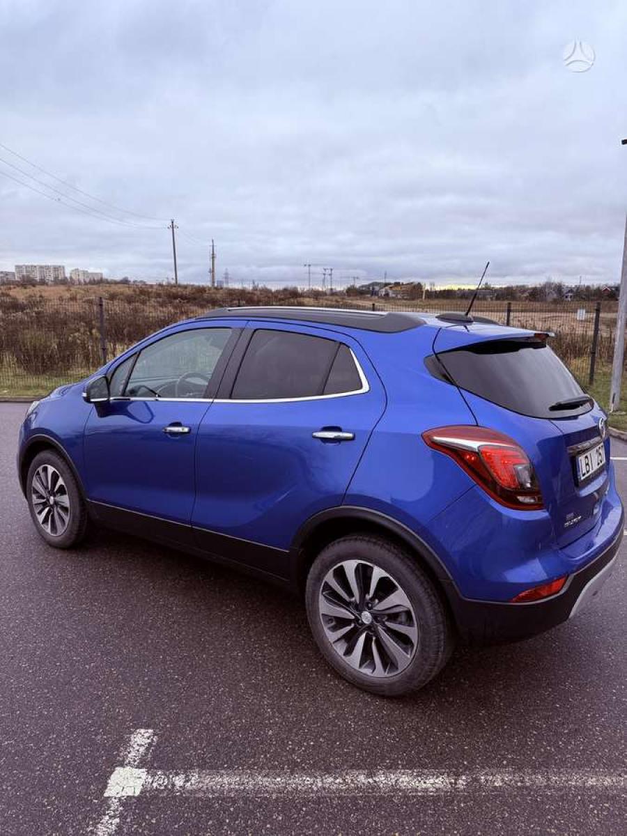 Blue Buick Encore 2018 in Vilnius, with an engine capacity of 1.36 L and mileage of 56 thousand km for 9800 €, photo 3 on AUTOMOTO.COM.LV