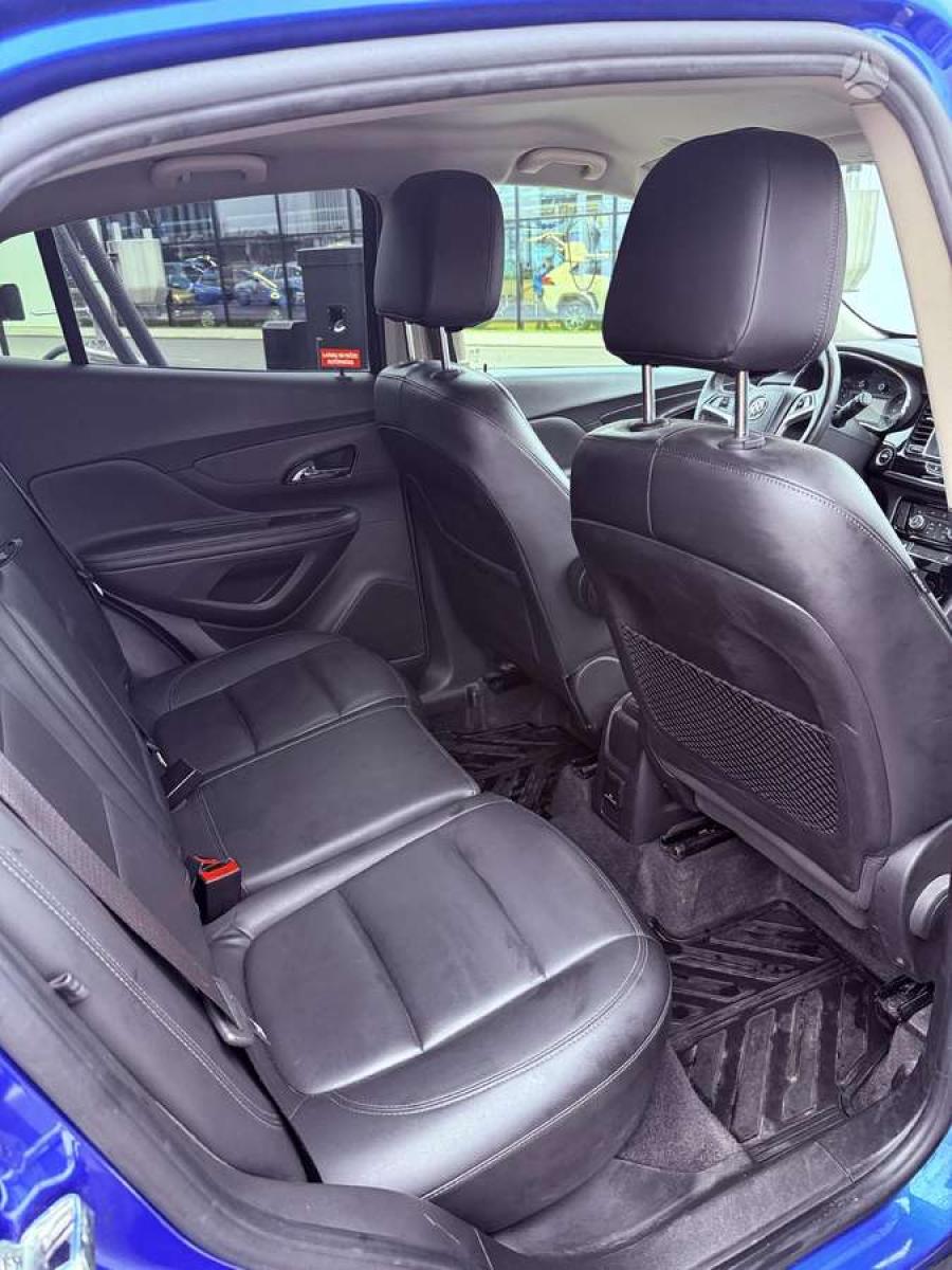 Blue Buick Encore 2018 in Vilnius, with an engine capacity of 1.36 L and mileage of 56 thousand km for 9800 €, photo 9 on AUTOMOTO.COM.LV