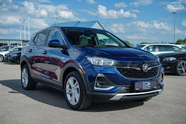 Zils Buick Encore 2023 Marijampole, ar dzinēja tilpumu 1.20 L un nobraukumu 20 tūkst. km par 14850 €, foto 1 vietnē AUTOMOTO.COM.LV