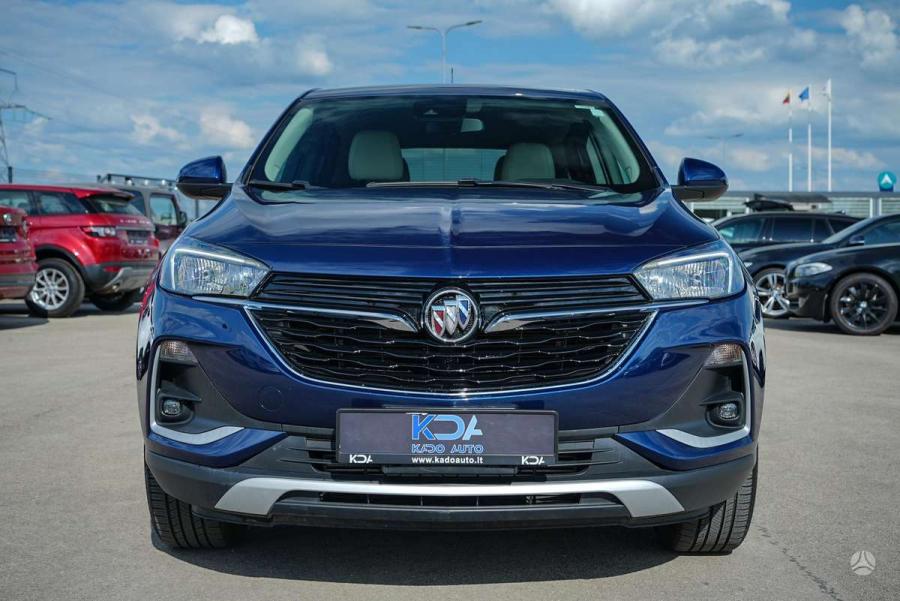 Blue Buick Encore 2023 in Marijampole, with an engine capacity of 1.20 L and mileage of 20 thousand km for 13850 €, photo 4 on AUTOMOTO.COM.LV