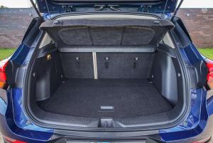 Zils Buick Encore 2023 Marijampole, ar dzinēja tilpumu 1.20 L un nobraukumu 20 tūkst. km par 13850 €, foto 11 vietnē AUTOMOTO.COM.LV