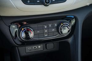 Zils Buick Encore 2023 Marijampole, ar dzinēja tilpumu 1.20 L un nobraukumu 20 tūkst. km par 13850 €, foto 17 vietnē AUTOMOTO.COM.LV