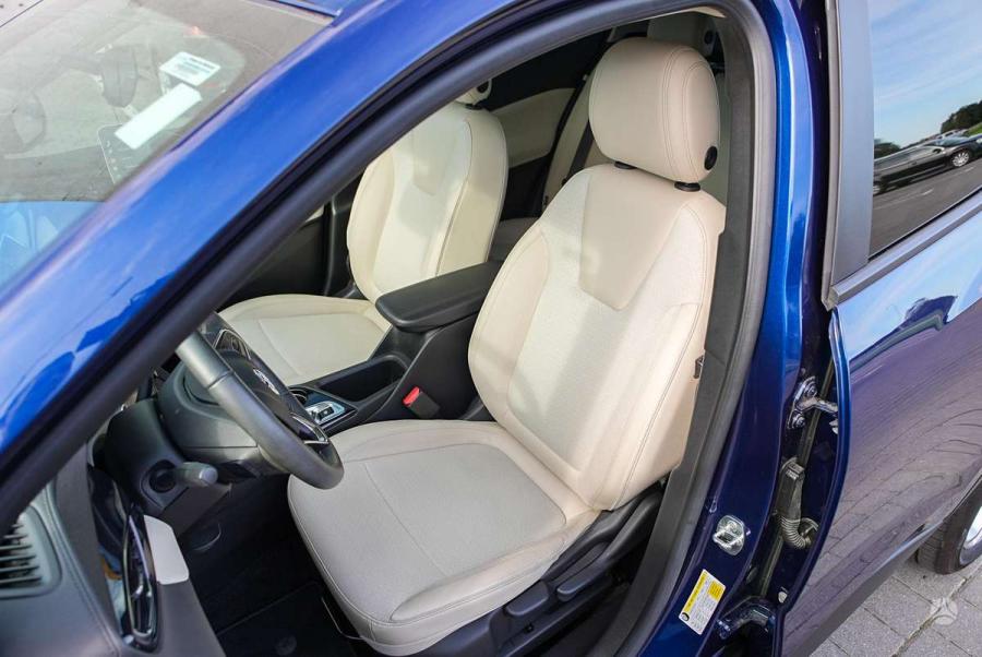 Zils Buick Encore 2023 Marijampole, ar dzinēja tilpumu 1.20 L un nobraukumu 20 tūkst. km par 13850 €, foto 26 vietnē AUTOMOTO.COM.LV