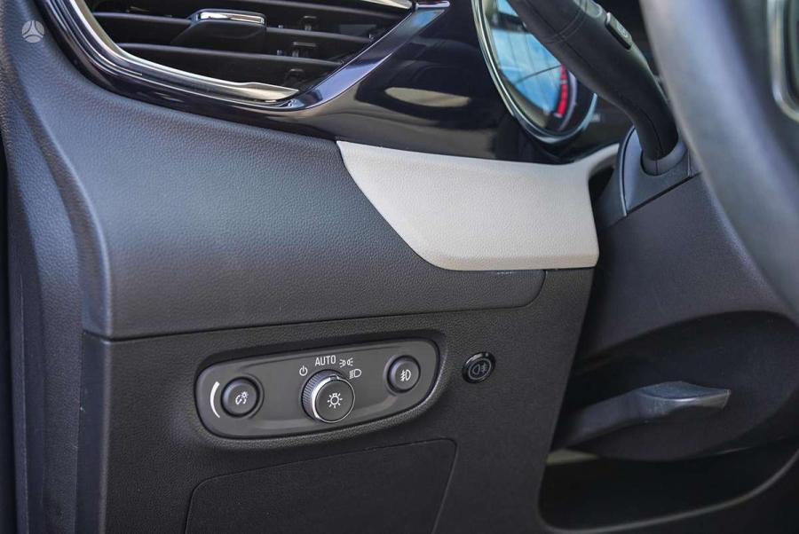 Zils Buick Encore 2023 Marijampole, ar dzinēja tilpumu 1.20 L un nobraukumu 20 tūkst. km par 13850 €, foto 27 vietnē AUTOMOTO.COM.LV