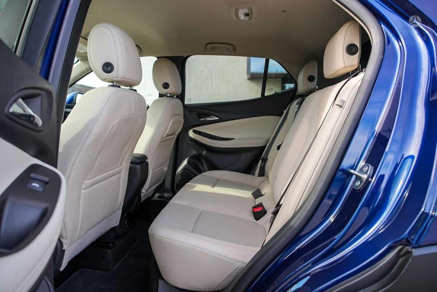 Zils Buick Encore 2023 Marijampole, ar dzinēja tilpumu 1.20 L un nobraukumu 20 tūkst. km par 13850 €, foto 30 vietnē AUTOMOTO.COM.LV
