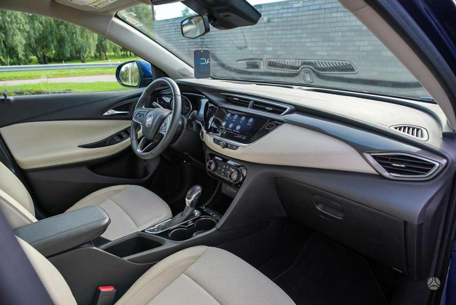 Zils Buick Encore 2023 Marijampole, ar dzinēja tilpumu 1.20 L un nobraukumu 20 tūkst. km par 13850 €, foto 34 vietnē AUTOMOTO.COM.LV