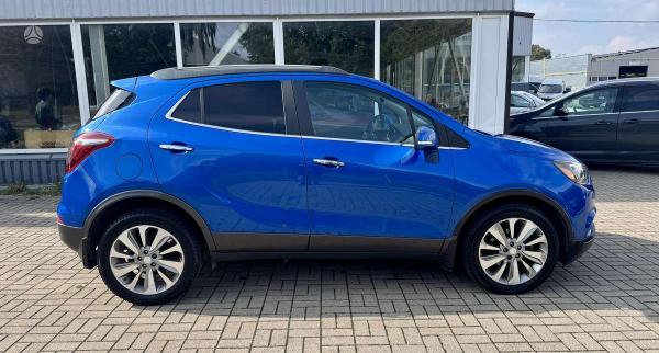 Blue Buick Encore 2018 in Siauliai, with an engine capacity of 1.36 L and mileage of 106 thousand km for 9500 €, photo 7 on AUTOMOTO.COM.LV