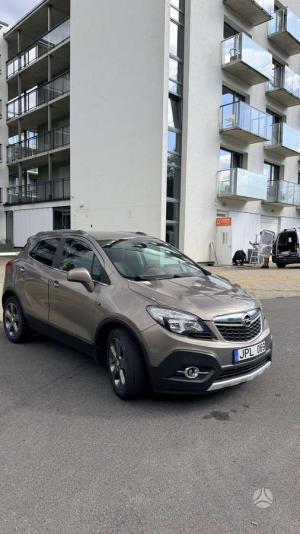Brown Buick Encore 2013 in Vilnius, with an engine capacity of 1.36 L and mileage of 114 thousand km for 6000 €, photo 3 on AUTOMOTO.COM.LV