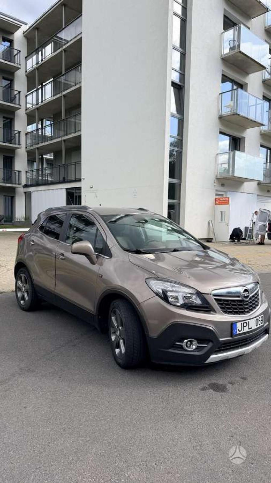 Brown Buick Encore 2013 in Vilnius, with an engine capacity of 1.36 L and mileage of 114 thousand km for 6000 €, photo 5 on AUTOMOTO.COM.LV