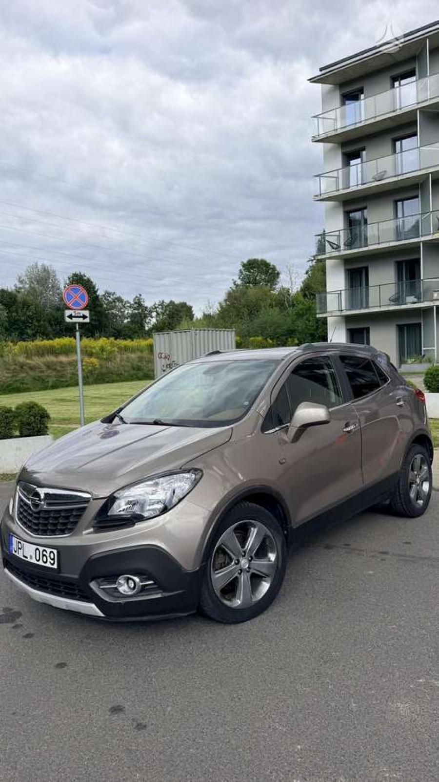 Brown Buick Encore 2013 in Vilnius, with an engine capacity of 1.36 L and mileage of 114 thousand km for 6000 €, photo 9 on AUTOMOTO.COM.LV