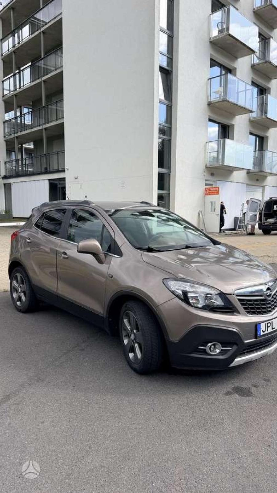 Brown Buick Encore 2013 in Vilnius, with an engine capacity of 1.36 L and mileage of 114 thousand km for 6000 €, photo 26 on AUTOMOTO.COM.LV