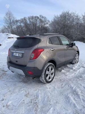 Brown Buick Encore 2015 in Taurage, with an engine capacity of 1.40 L and mileage of 84 thousand km for 7000 €, photo 3 on AUTOMOTO.COM.LV