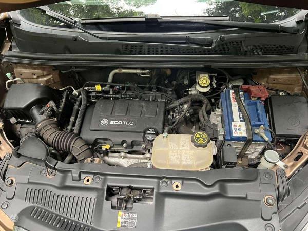 Brūns Buick Encore 2016 Viļņa, ar dzinēja tilpumu 1.36 L un nobraukumu 48 tūkst. km par 8200 €, foto 6 vietnē AUTOMOTO.COM.LV