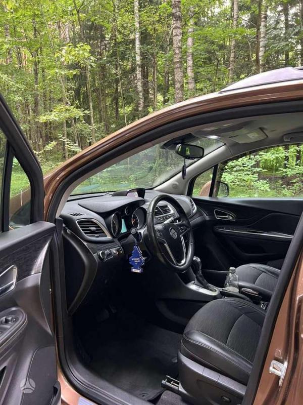 Brūns Buick Encore 2016 Viļņa, ar dzinēja tilpumu 1.36 L un nobraukumu 48 tūkst. km par 8200 €, foto 8 vietnē AUTOMOTO.COM.LV