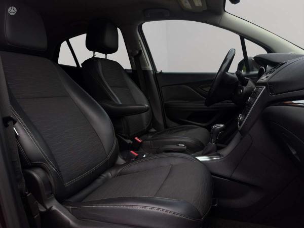 Brown Buick Encore 2016 in Klaipeda, with an engine capacity of 1.40 L and mileage of 92 thousand km for 7999 €, photo 8 on AUTOMOTO.COM.LV