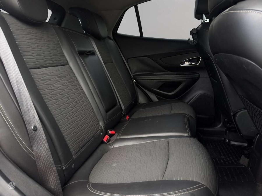 Brown Buick Encore 2016 in Klaipeda, with an engine capacity of 1.40 L and mileage of 92 thousand km for 7999 €, photo 10 on AUTOMOTO.COM.LV