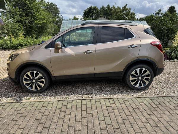 Brūns Buick Encore 2019 Utena, ar dzinēja tilpumu 1.36 L un nobraukumu 62 tūkst. km par 12800 €, foto 2 vietnē AUTOMOTO.COM.LV