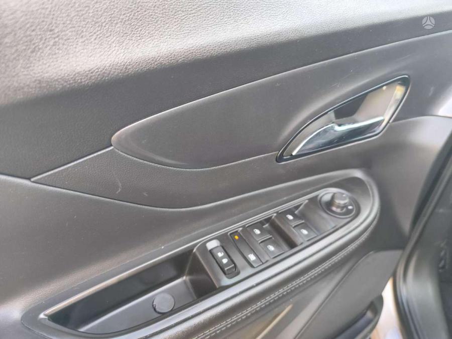 Brown Buick Encore 2019 in Siauliai, with an engine capacity of 1.40 L and mileage of 130 thousand km for 8900 €, photo 18 on AUTOMOTO.COM.LV