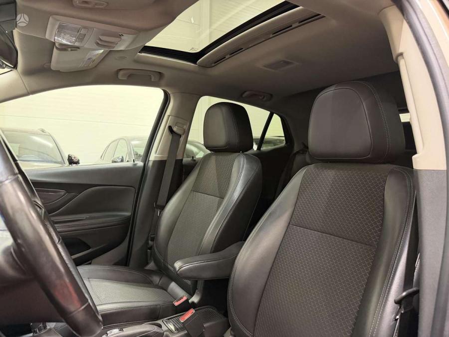 Brown Buick Encore 2019 in Vilnius, with an engine capacity of 1.36 L and mileage of 60 thousand km for 10490 €, photo 12 on AUTOMOTO.COM.LV