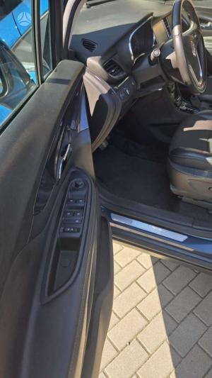 Buick Encore 2020 in Birzai, with an engine capacity of 1.36 L and mileage of 23 thousand km for 9850 €, photo 11 on AUTOMOTO.COM.LV