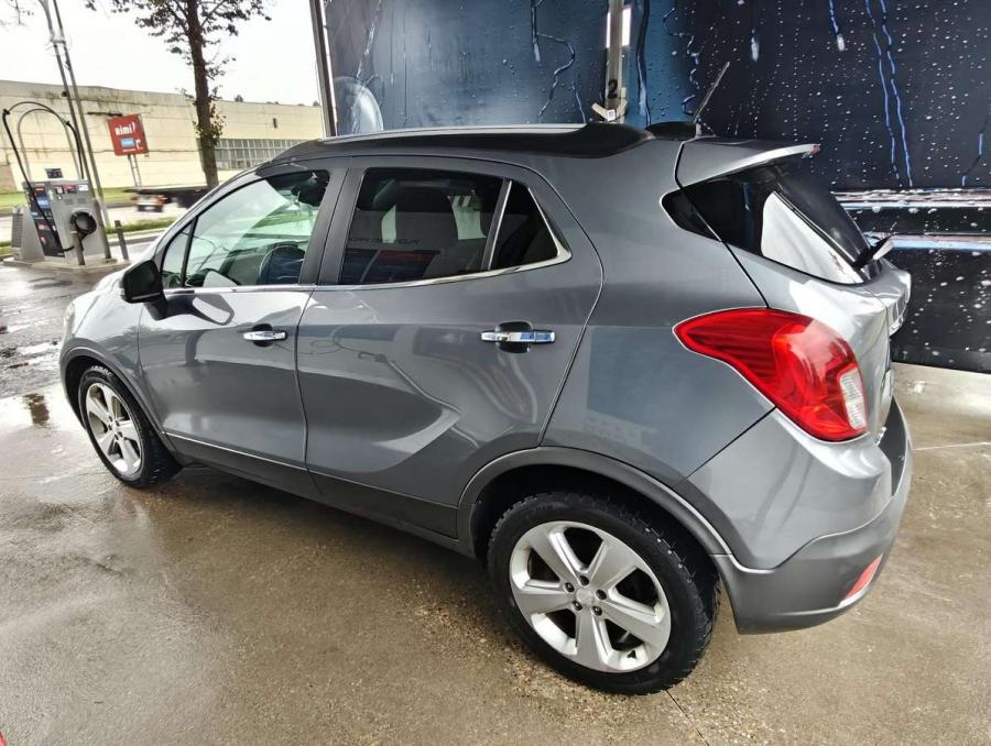 Pelēks Buick Encore 2016 Viļņa, ar dzinēja tilpumu 1.36 L un nobraukumu 89 tūkst. km par 6700 €, foto 5 vietnē AUTOMOTO.COM.LV
