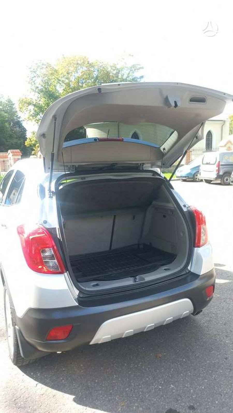Grey Buick Encore 2016 in Vilnius, with an engine capacity of 1.36 L and mileage of 128 thousand km for 8199 €, photo 15 on AUTOMOTO.COM.LV