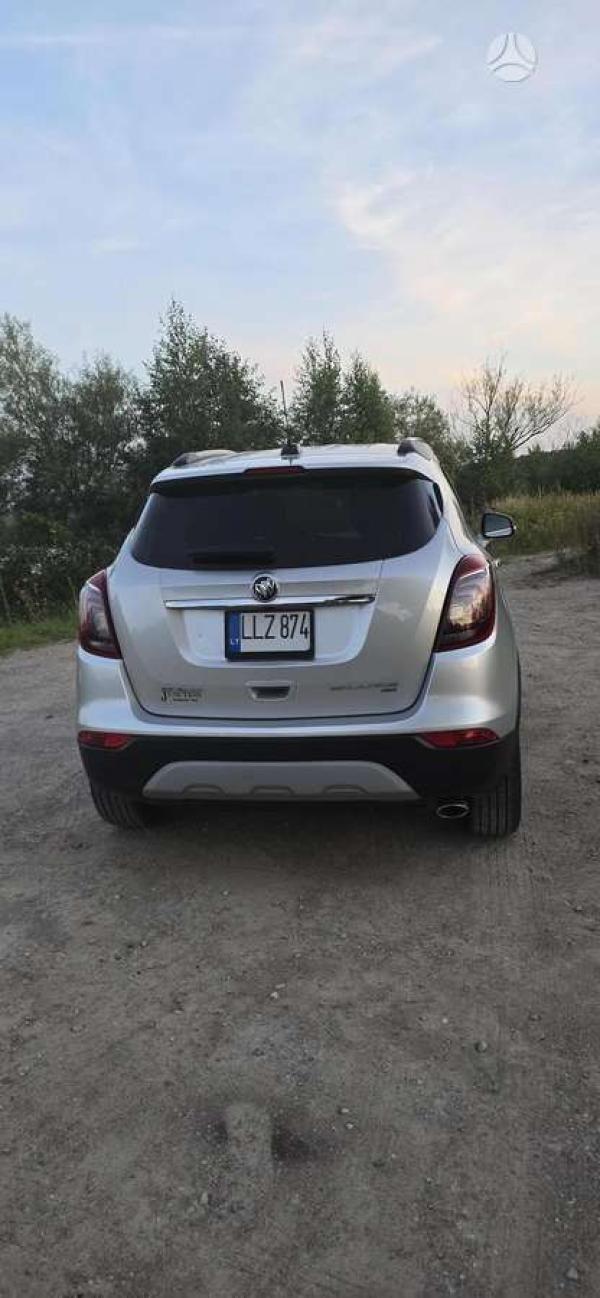Pelēks Buick Encore 2017 Klaipėda, ar dzinēja tilpumu 1.36 L un nobraukumu 124 tūkst. km par 8500 €, foto 4 vietnē AUTOMOTO.COM.LV