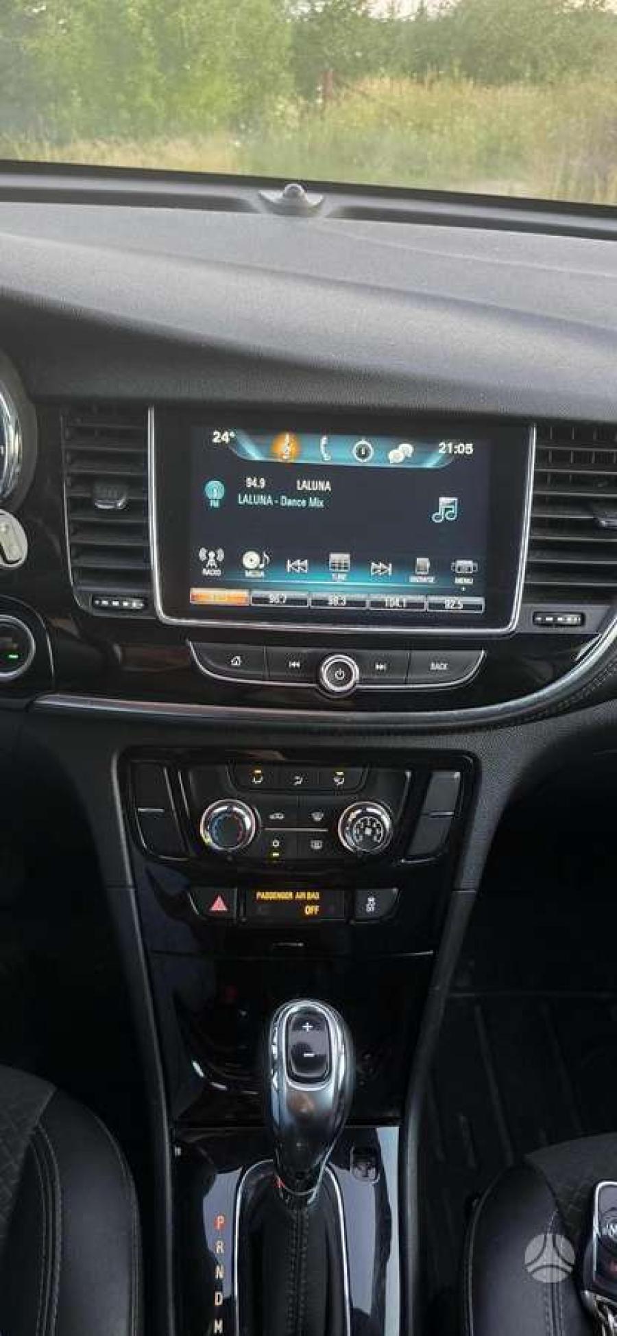 Grey Buick Encore 2017 in Klaipeda, with an engine capacity of 1.36 L and mileage of 124 thousand km for 8500 €, photo 14 on AUTOMOTO.COM.LV