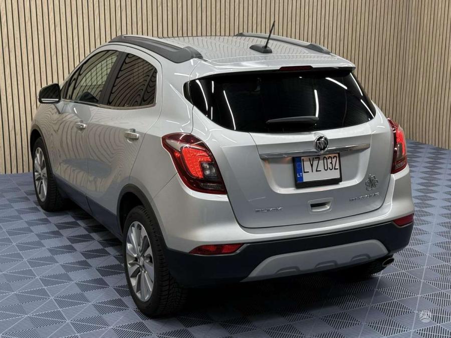 Grey Buick Encore 2018 in Marijampole, with an engine capacity of 1.36 L and mileage of 90 thousand km for 8450 €, photo 12 on AUTOMOTO.COM.LV