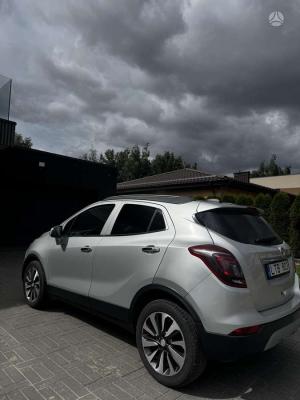 Grey Buick Encore 2017 in Kaunas, with an engine capacity of 1.40 L and mileage of 185 thousand km for 7500 €, photo 6 on AUTOMOTO.COM.LV