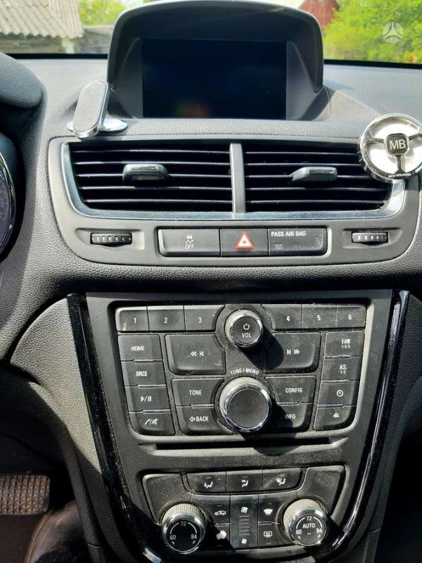 Grey Buick Encore 2013 in Vilnius, with an engine capacity of 1.36 L and mileage of 178 thousand km for 6150 €, photo 7 on AUTOMOTO.COM.LV