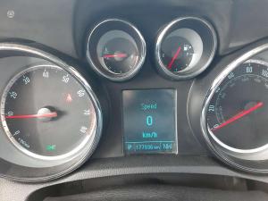 Grey Buick Encore 2013 in Vilnius, with an engine capacity of 1.36 L and mileage of 178 thousand km for 6150 €, photo 6 on AUTOMOTO.COM.LV