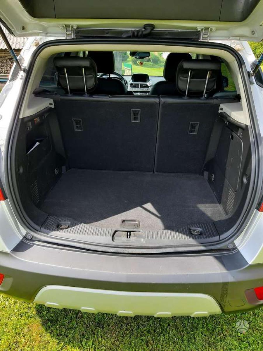 Grey Buick Encore 2013 in Vilnius, with an engine capacity of 1.36 L and mileage of 178 thousand km for 6150 €, photo 7 on AUTOMOTO.COM.LV