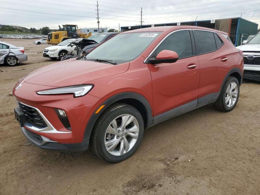 Orange Buick Encore 2024 in Siauliai, with an engine capacity of 1.34 L and mileage of 21 thousand km for 12500 €, photo 1 on AUTOMOTO.COM.LV