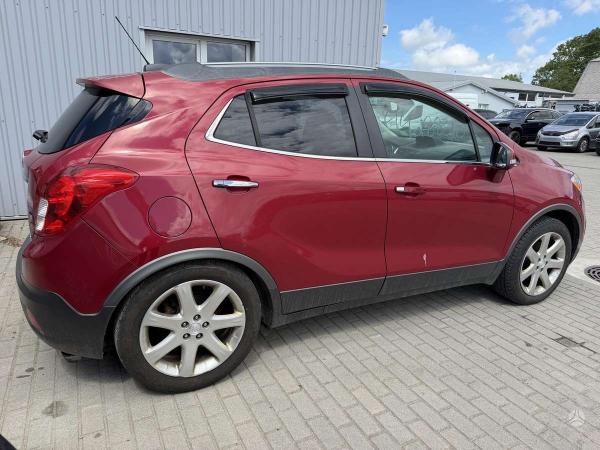 Sarkans Buick Encore 2015 Klaipėda, ar dzinēja tilpumu 1.40 L un nobraukumu 295 tūkst. km par 3900 €, foto 3 vietnē AUTOMOTO.COM.LV