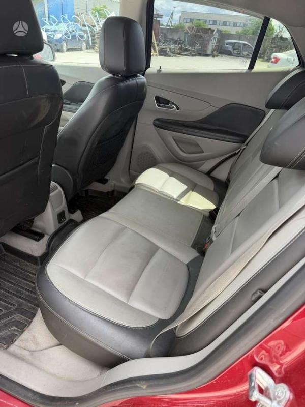 Sarkans Buick Encore 2015 Klaipėda, ar dzinēja tilpumu 1.40 L un nobraukumu 295 tūkst. km par 3900 €, foto 6 vietnē AUTOMOTO.COM.LV